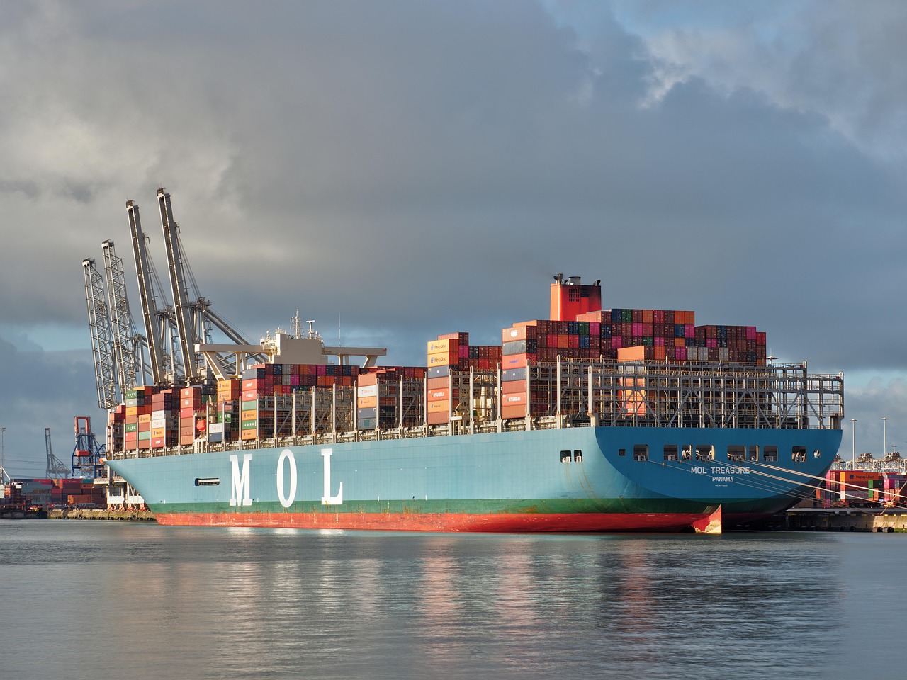 Shipping to & from Saudi Arabia | Air & Sea Freight Experts - Transifly